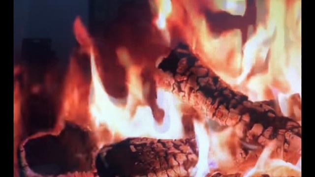 #Расслабление #под #звуки #потрескивающего #огня #горящего #камина