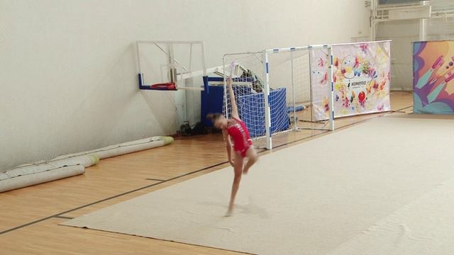 030 Ксения Киселева