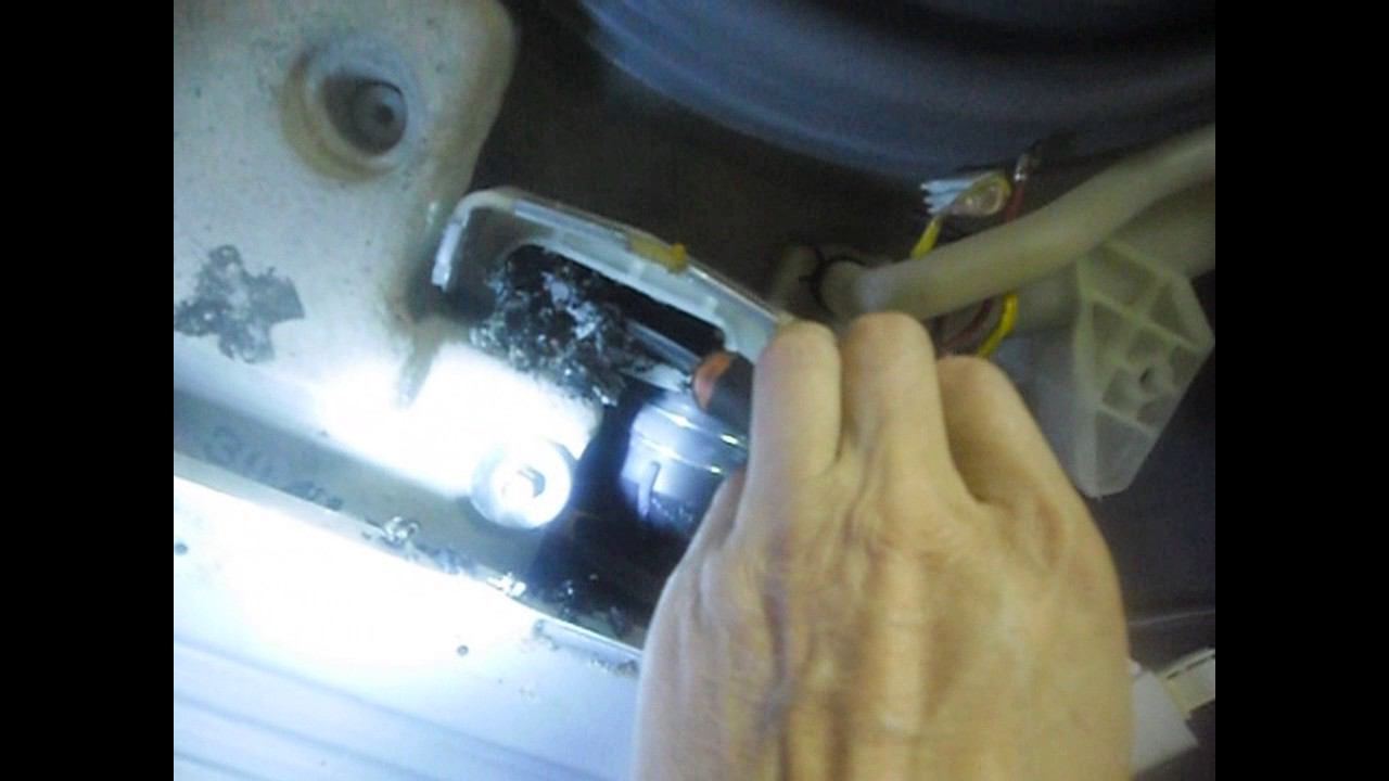 Замена тена, отложения накипи в баке, нужно удалять