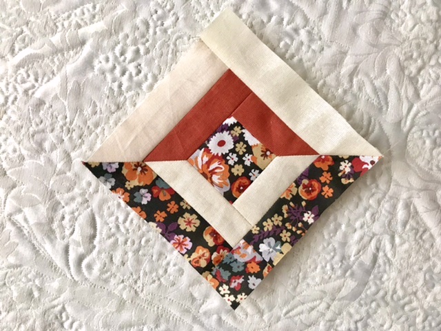 Мастер Класс по изготовлению лоскутного блока «Колодец» с углами 45*