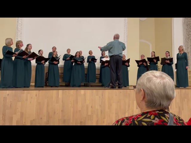 Е. Птичкин, Эхо любви, перел. М. Огороднова