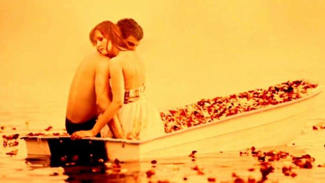 Твоя любовь будто солёное озеро...