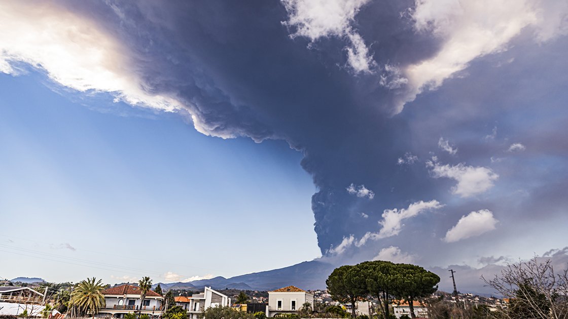 Этна удивила необычным извержением