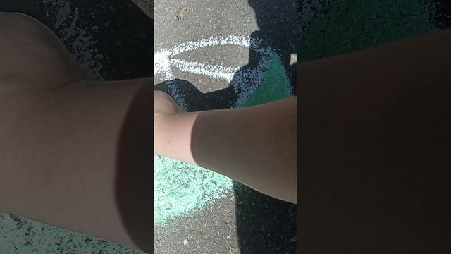 Рисунок мелом / Лайм