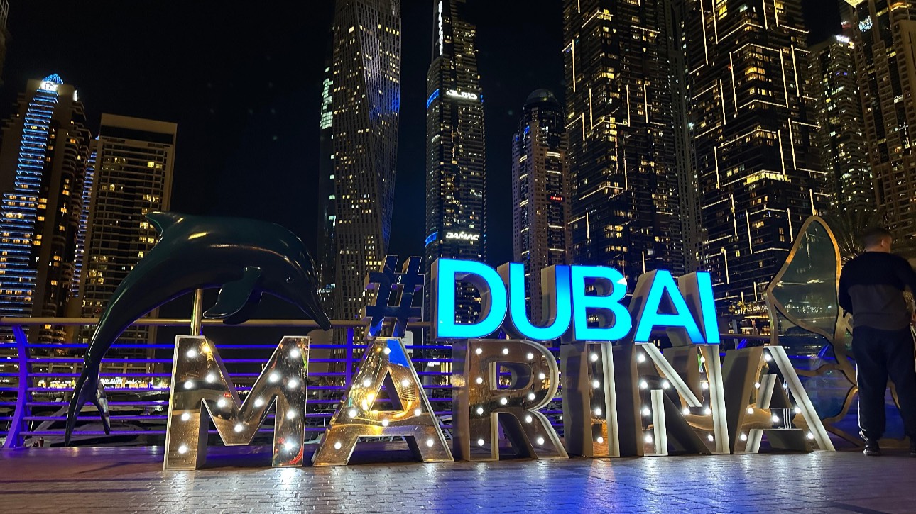 Дубай🇦🇪[4К] Вечерняя Дубай Марина, пешие прогулки