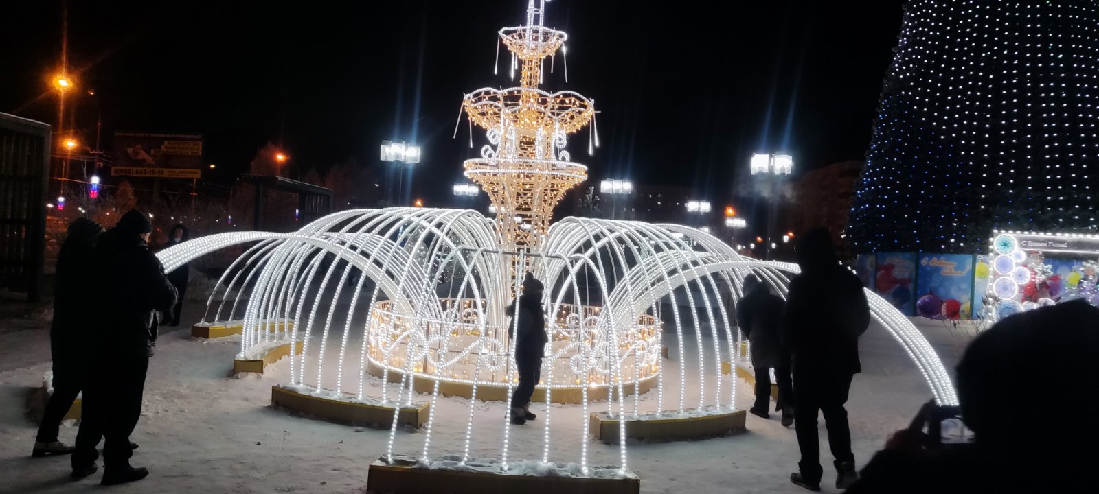 зимний фонтан в Братске