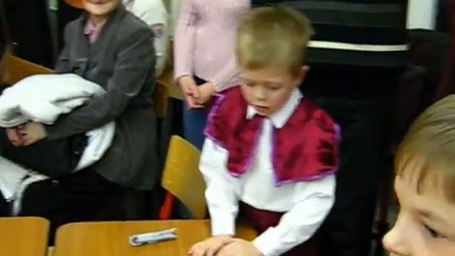 Новогодний утренник 1 гимназия, 2006г..mp4