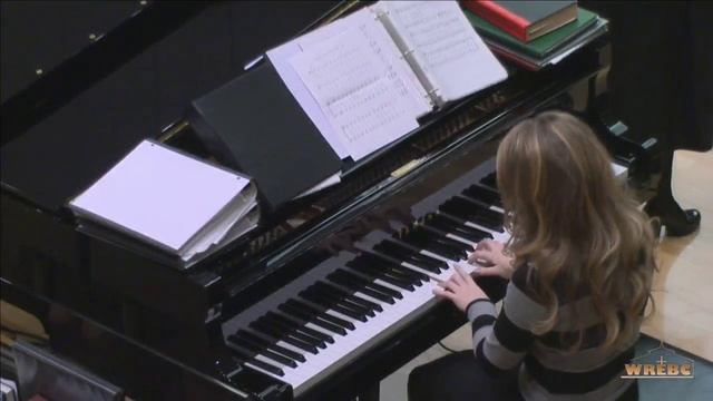 Видна из города та тёмная гора..