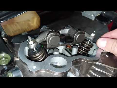 МОТОЦИКЛ INTRUDER 200 проверка зазора клапанов на новом мотоцикле.