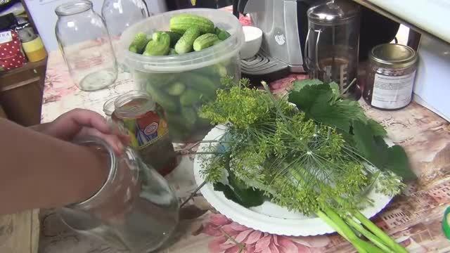 Маринованные огурцы..