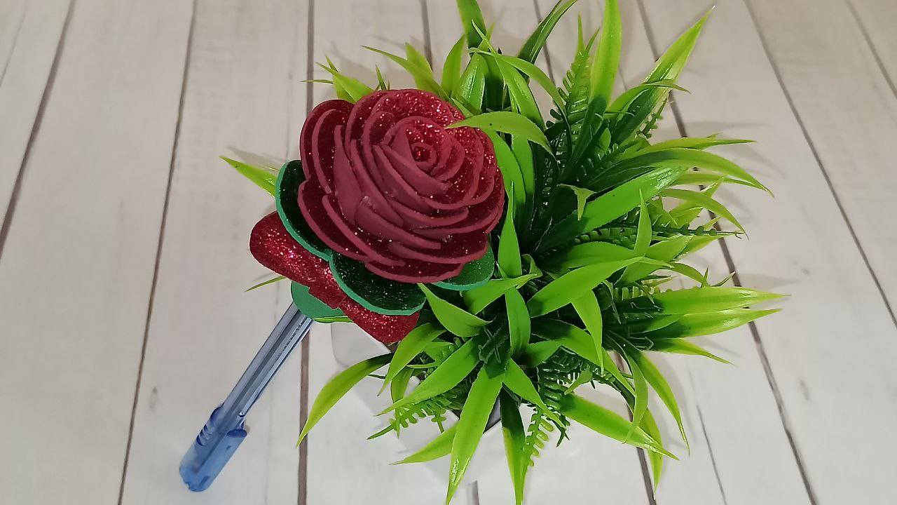 Мастер класс. Давайте сделаем красивой ручку. На День Учителя замечательное дополнение к подарку.