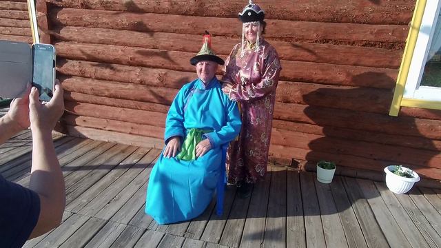 Lens: турбаза Серебряный Берег и хорхог, Монголия