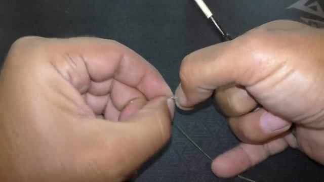 Снасть на летнюю удочку_ скользящий поплавок кормушка убийца карася.mp4