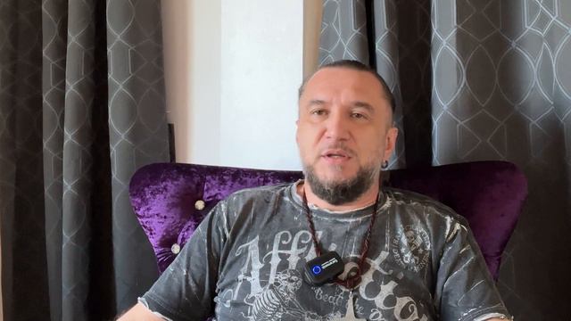 Непридуманные истории. Дом летающих ножей.