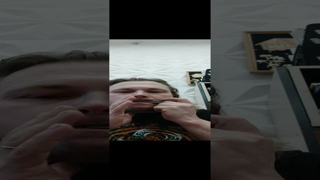 Шаман разминается перед работой