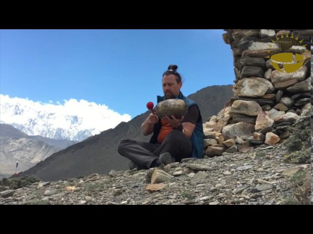 Шаманская практика с поющей чашей "Путешествие в Верхний Мир" в месте Силы Tiri Gompa Upper Musta