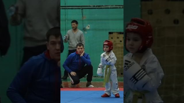 Бой малышей))) Тхэквондо