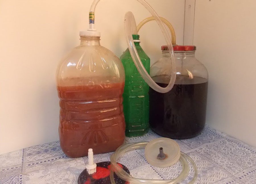 Гидрозатвор для приготовления вина