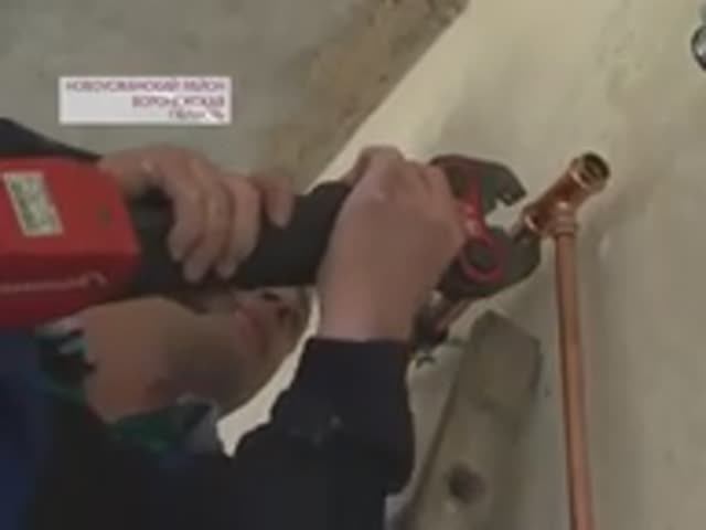 Монтаж медного газопровода с помощью электрогидравлического пресса ROTHENBERGER