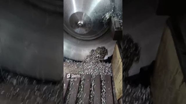 ОТец точит чашу