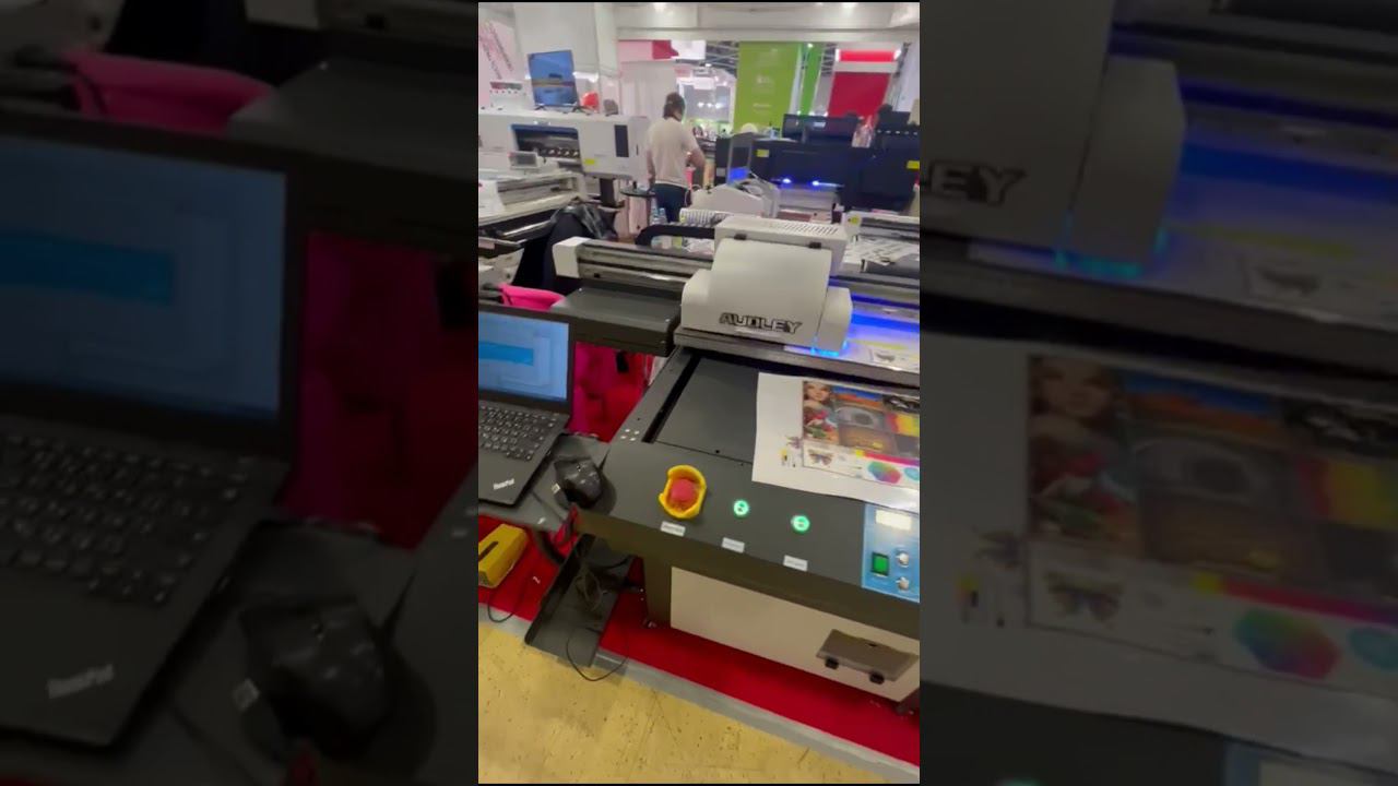 AUDLEY 6090 на головах XP600 на выставке "Реклама 2023" от компании ТехноПринт