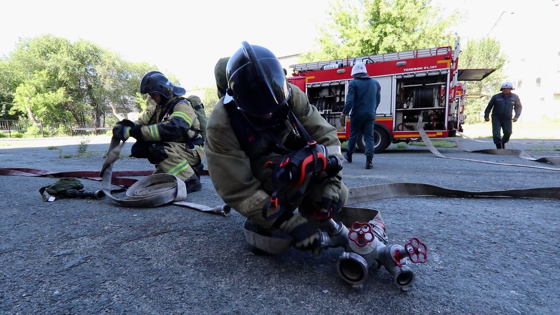 В Курганской гимназии №47 прошли пожарно-тактические учения