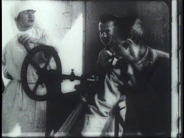 5. Киноправда. 1922 год /  Дзига Вертов