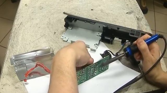 Hе включается принтер Brother DCP T520.