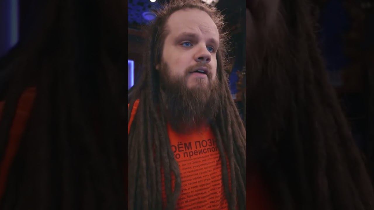 Игрушечная или настоящая гитара?!