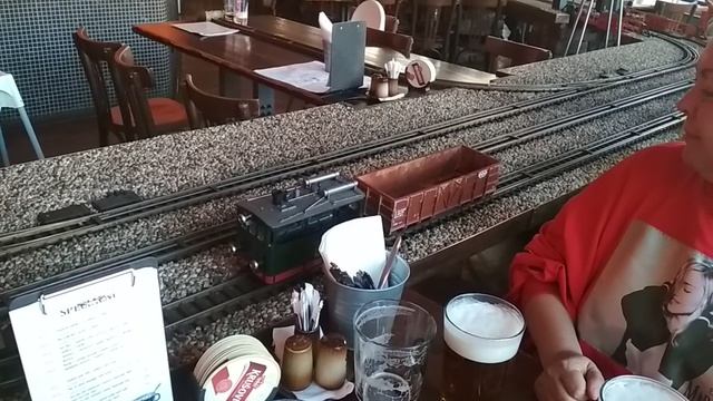 Ресторан "Депо" (Výtopna) в Праге.mp4