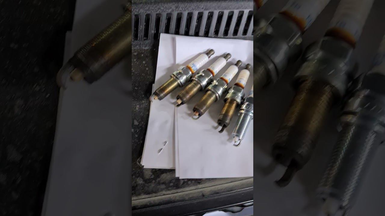 Как движок вообще работал на этих свечах?!