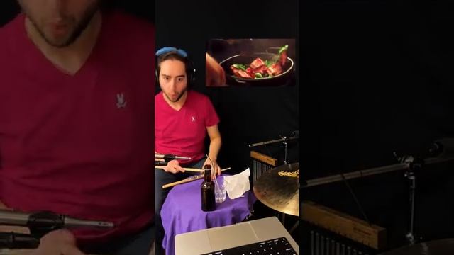 Сцена приготовления пищи, но со звуковыми эффектами