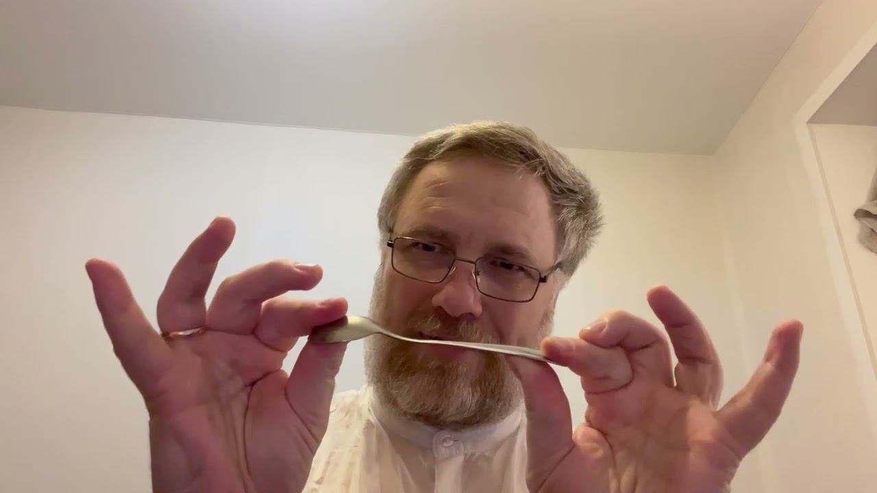 Ребёнок меняющий форму.