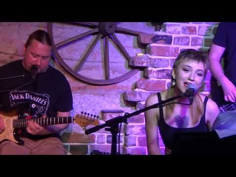 Варвара Власова и Софья Тараканова - Спид (Земфира)