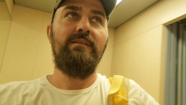 Песчаная буря в Волгограде, курьерская доля