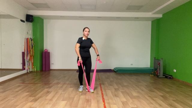 тяга широким хватом эспандер