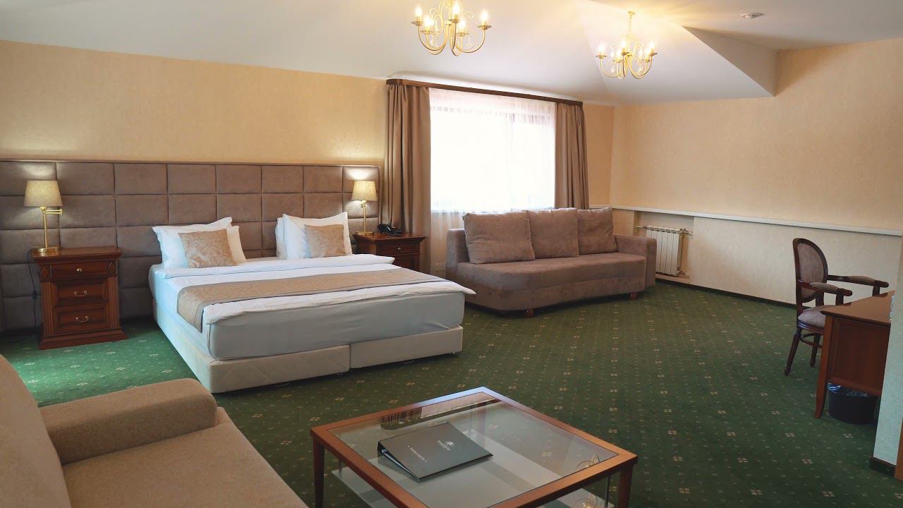 Номер ДЕЛЮКС в парк-отеле Сосновый бор