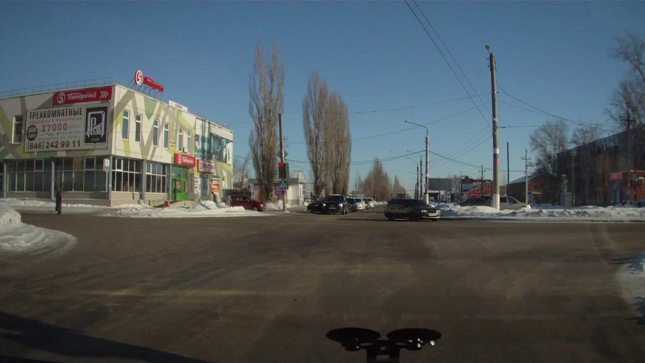 В 2017 м в Безенчуке модно проезжать на красный