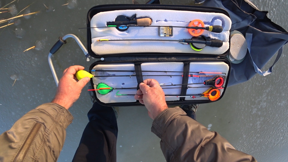 Первый лёд 2023 . И такое бывает !!!