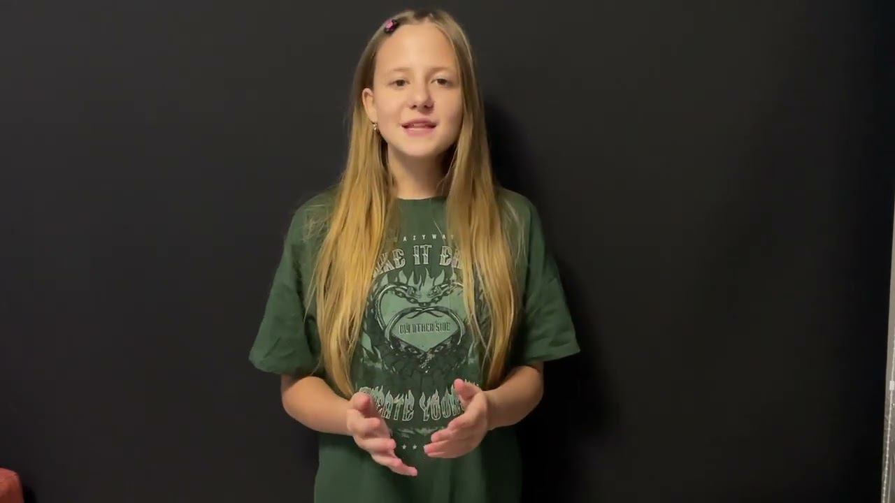 визитка Милана Агрова 12 лет