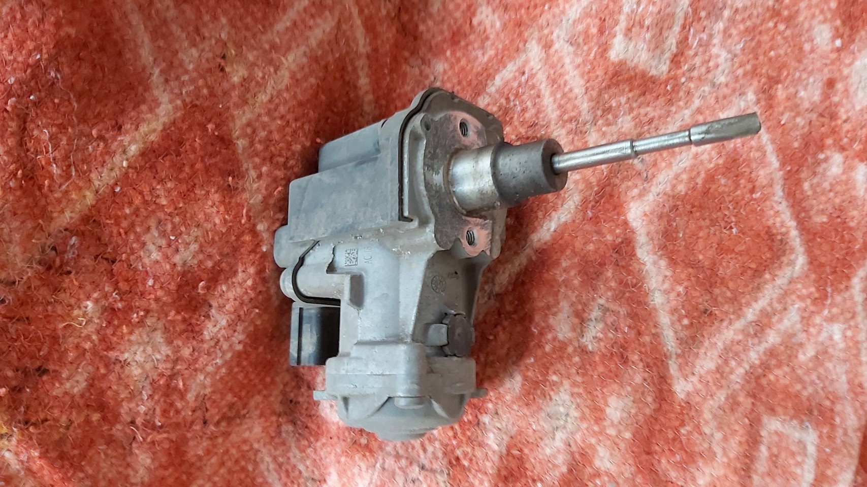 Ремонт тяги актуатора турбины на Шкода Октавия