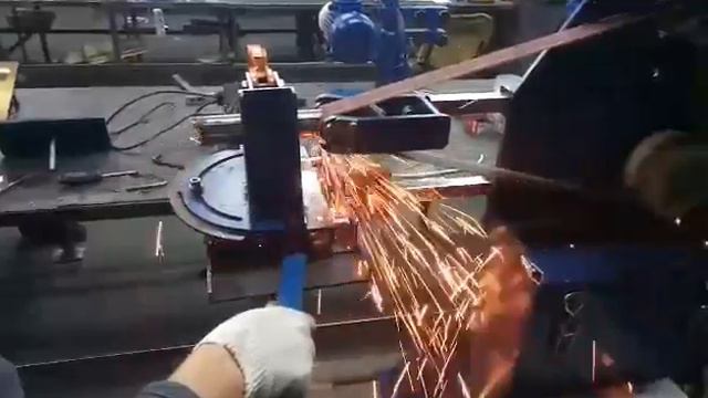 Выборка седловин на трубе с помощью ленточного станка SG2-75 #выборкаседловин #сопряжениетруб