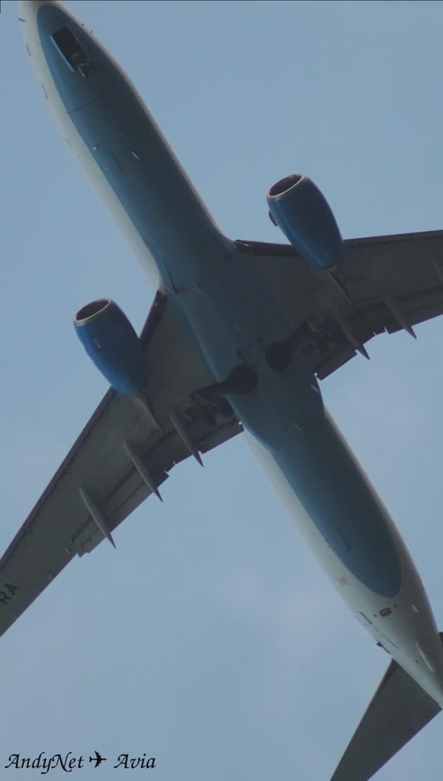 Boeing 737-8LJ авиакомпании Победа [RA-73243] заходит на посадку во Внуково (VKO/UUWW) 27.05.2023