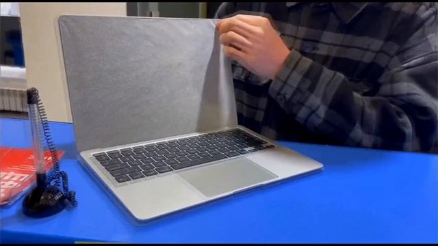 MacBook Air M1