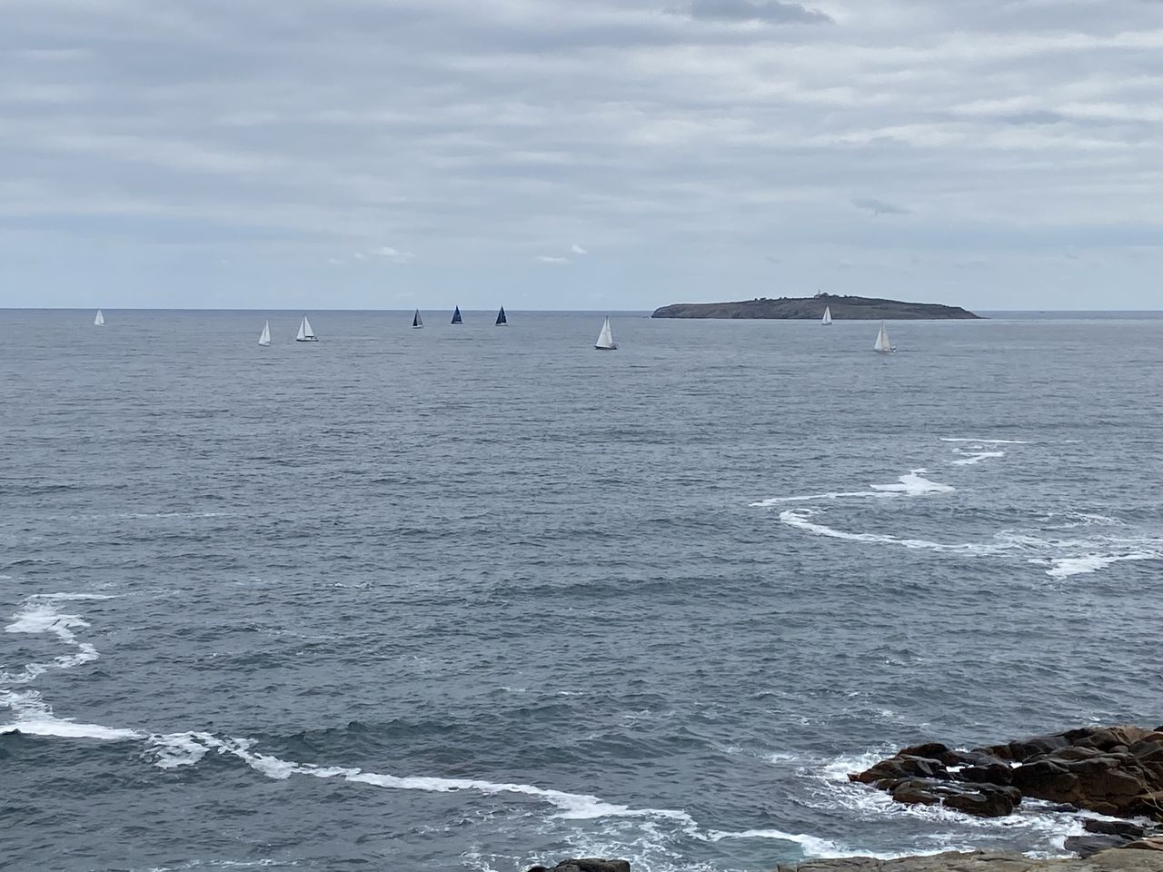 Болгария. Черное море. Парусная регата под шум волн... (живой звук)