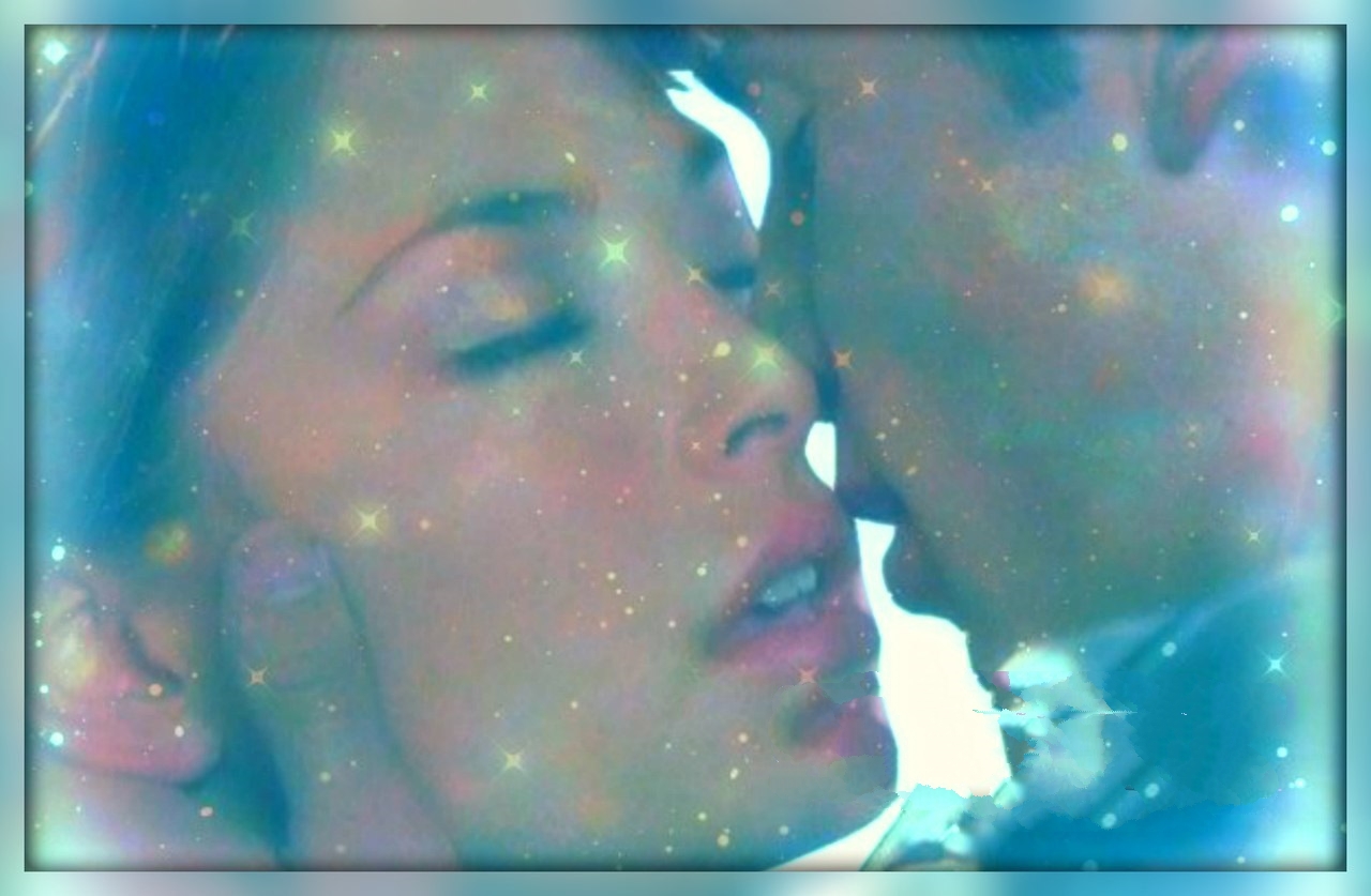 Щеки коснулся ветра поцелуй.mp4