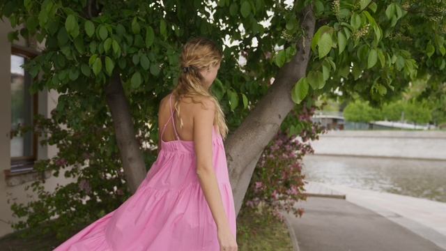 Коллекция Лето’22. Сеть магазинов модной одежды и аксессуаров «Снежная Королева». snowqueen.ru