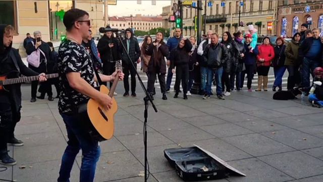 Уличный музыкант