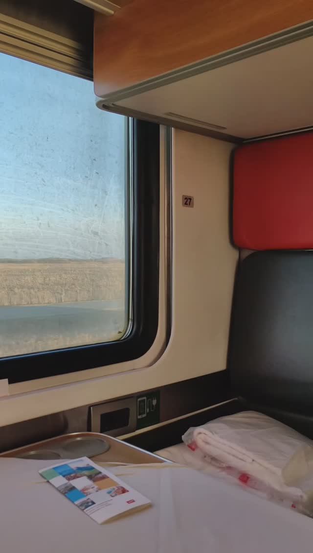 Счастье в мелочах)) 21 апреля 2024. Поезд Тюмень-Нижневартовск.