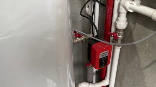 Обзор котельной на газовом котле с бойлером косвенного нагрева.